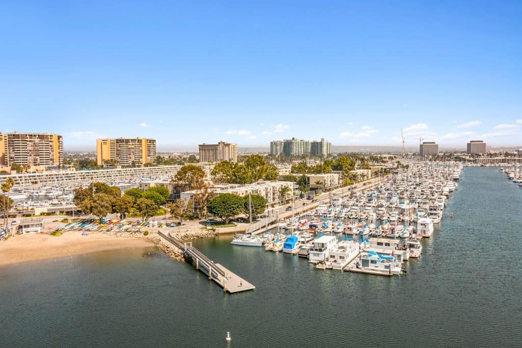 Marina | Boater's Lounge & Boat Slips in Marina Del Rey, CA